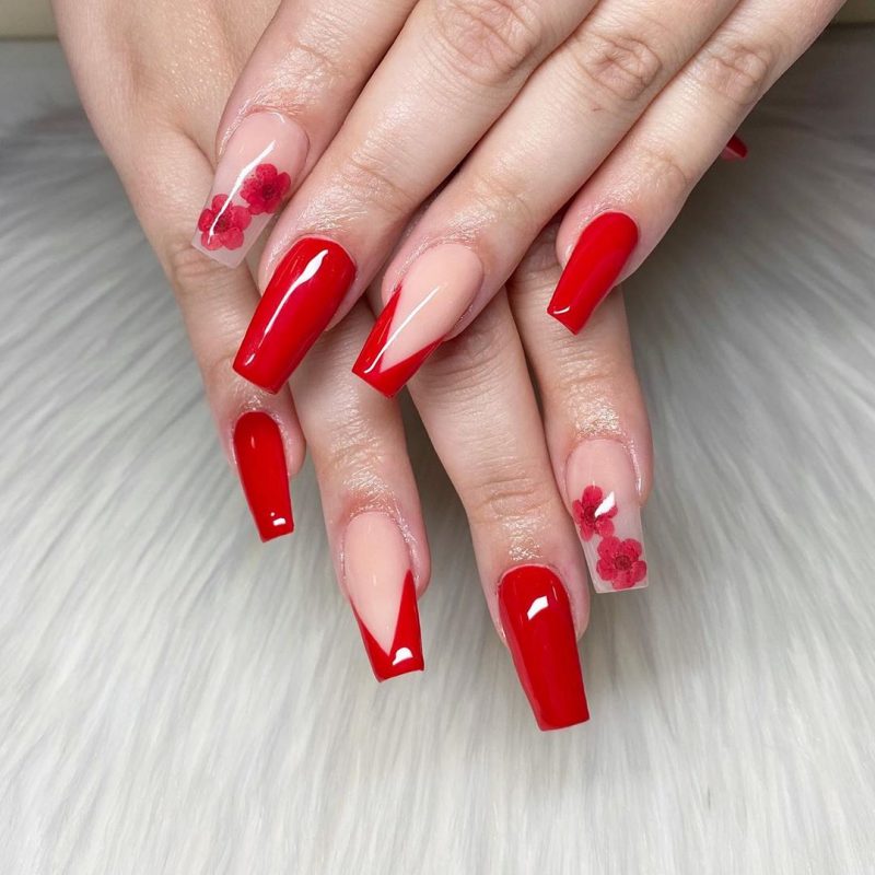 40+ Gorgeous Red Nail Design Ideas | HARUNMUDAK